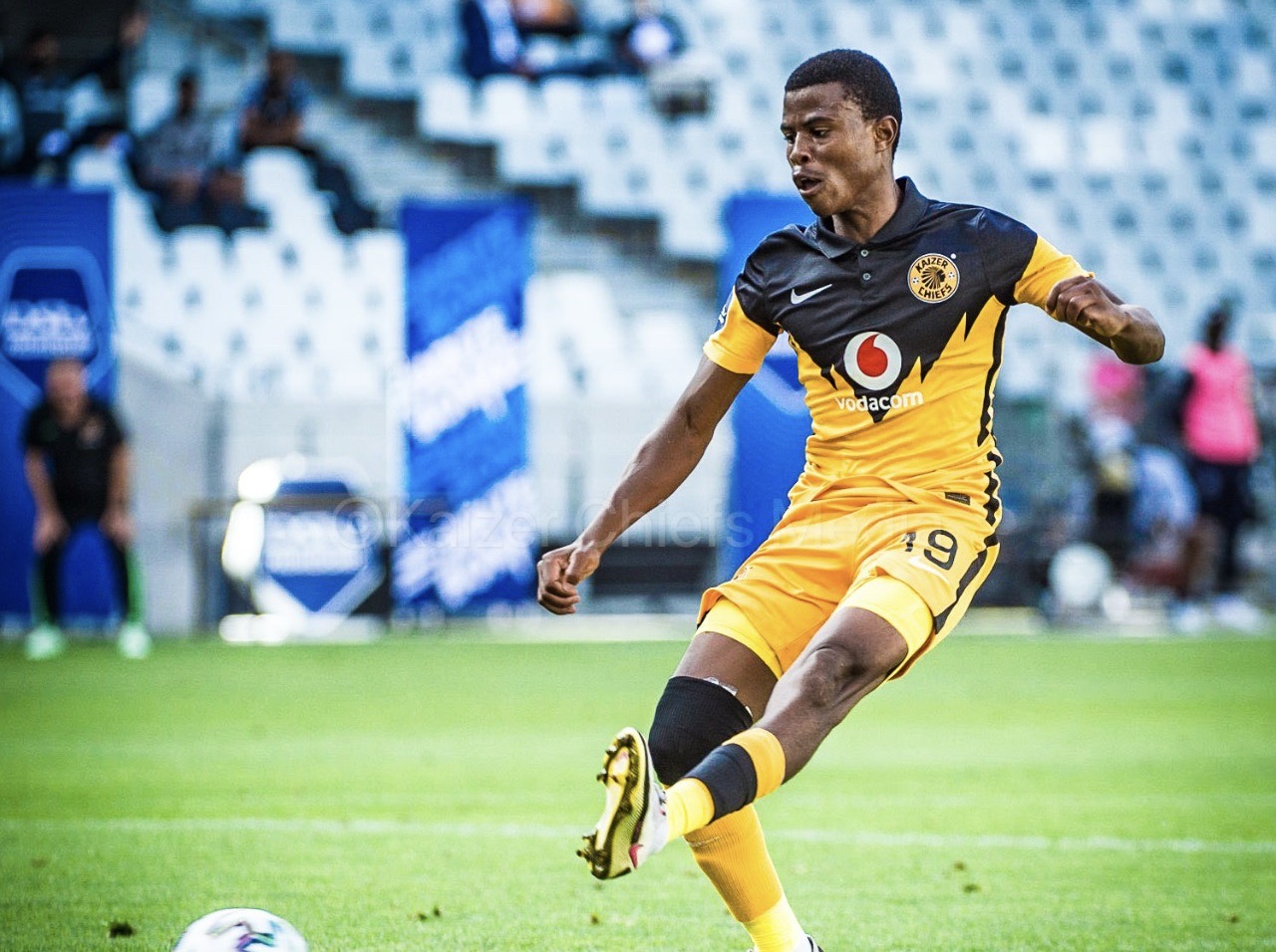 Happy Mashiane staying put at Chiefs, not part of Mthethwa