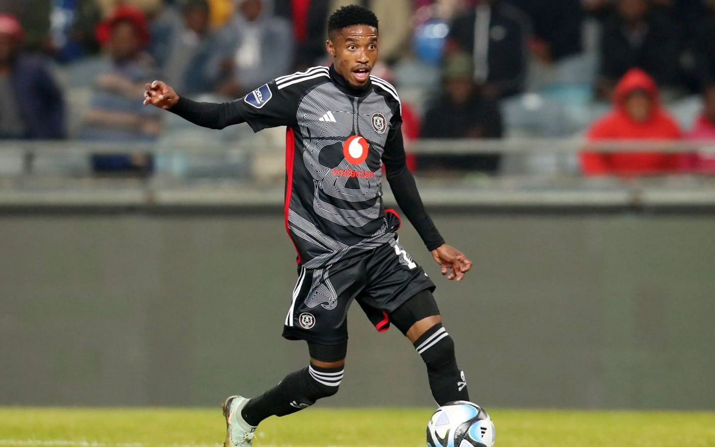 Saleng's reaction after being benched impresses Jose Riveiro